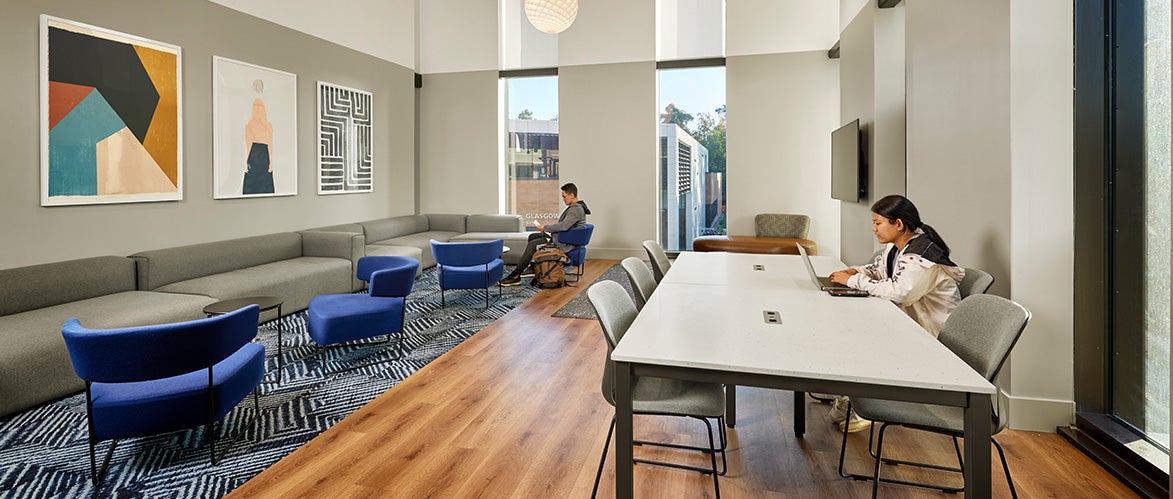 Dundee | UCR Housing Services